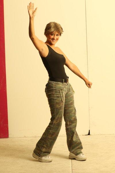 Elba González celebra la ecuatorianidad con su versión del Asoka Trend ...