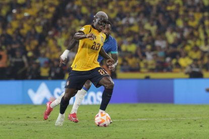 Moisés Caicedo recibió amnistía y sí jugará el primer partido del ...