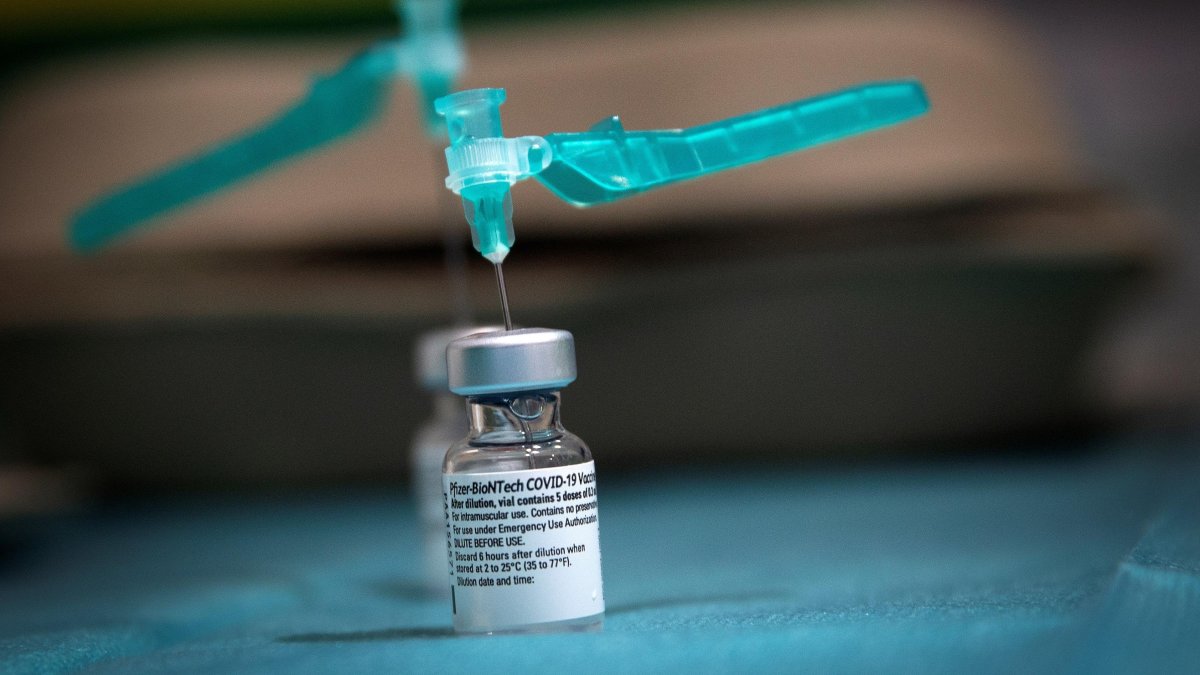 Covid-19: Moreno pide a Pfizer dos millones de dosis de su vacuna