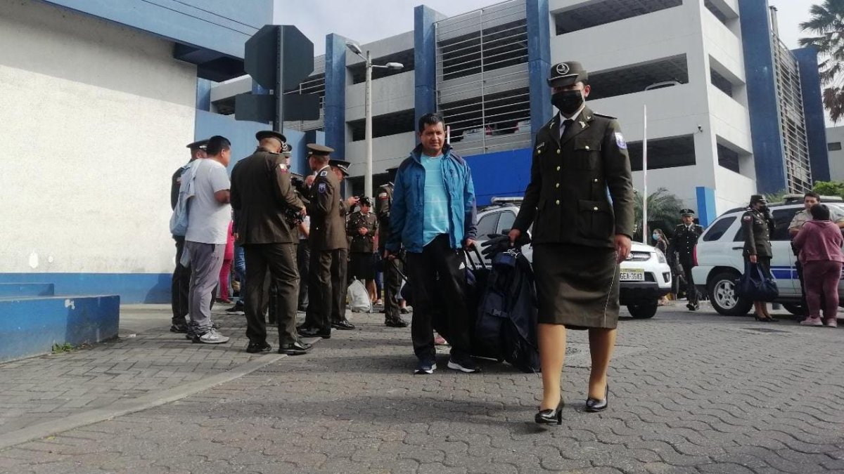 Guayaquil: Llegan los 300 policías para reforzar la seguridad ciudadana