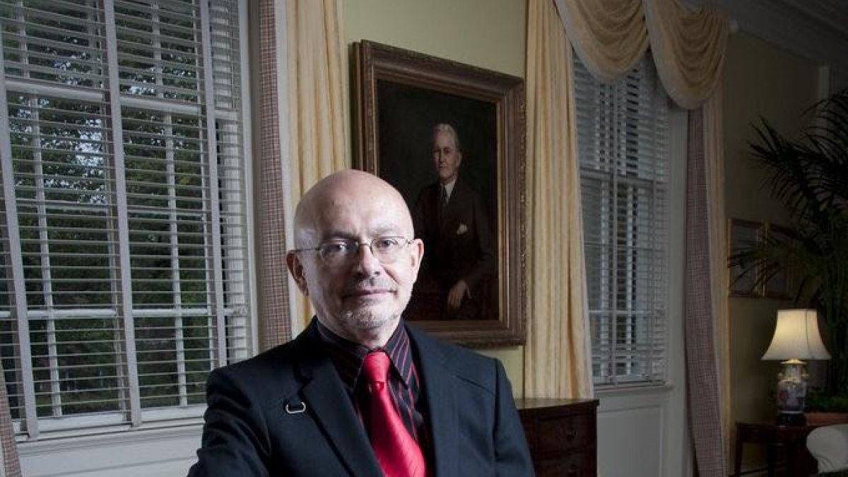 Fallece Santiago Gangotena, fundador de la Universidad San Francisco de ...
