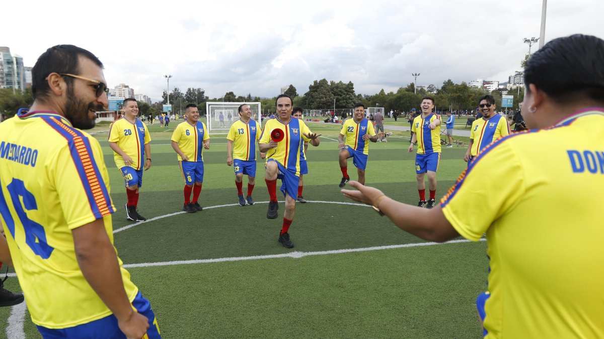 Don Medardo y sus Players se suman al Mundial con una cumbia para la Tri