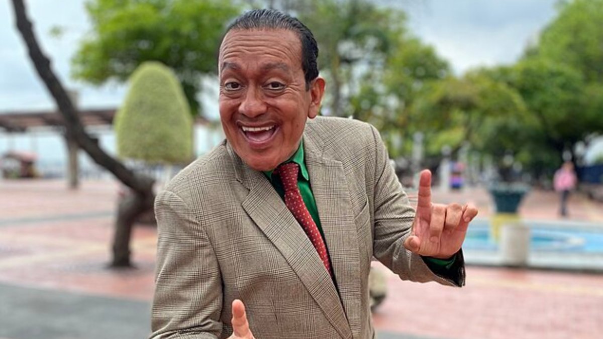 David Reinoso responde a críticas sobre la novela 'Cholito Forever ...