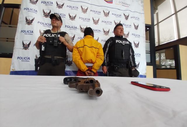 Policía detuvo a asaltante de mujeres en el norte de Quito