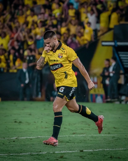 César Farías y Barcelona SC bajo tensión: así afectan los insultos al ...
