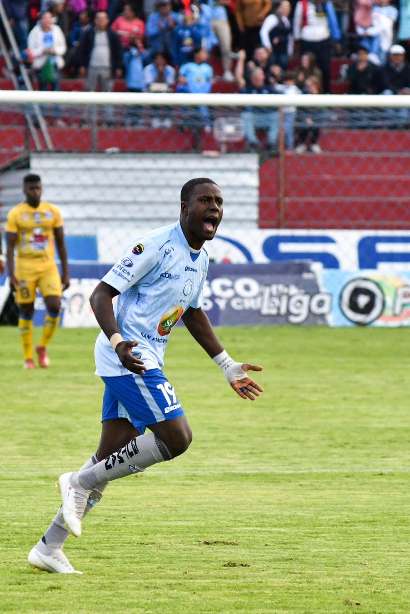 La cruceteada del año por fichaje de Moisés Corozo