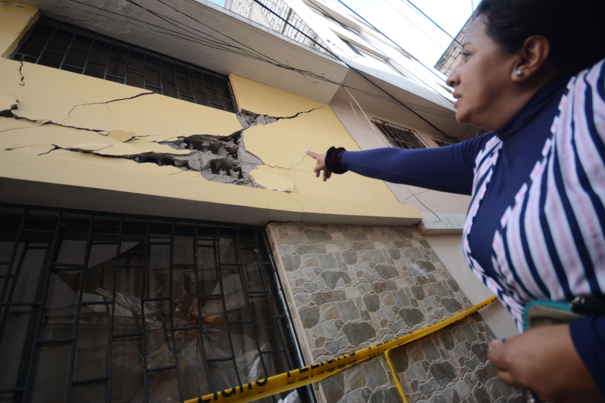 ¡Solanda se cae!