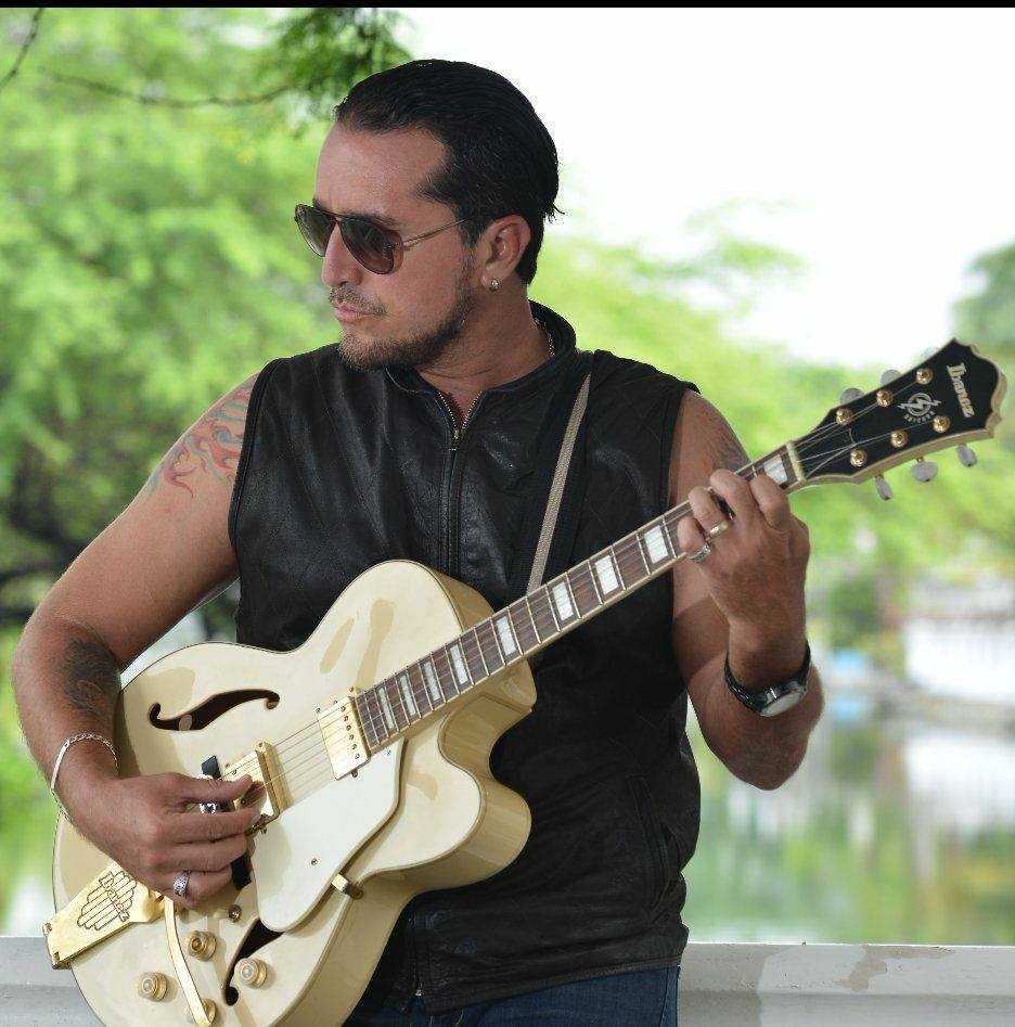 David Solé le canta a los ‘panas’