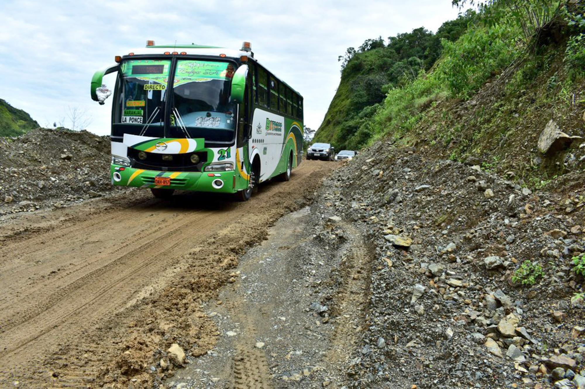 La carretera Cuenca-Molleturo se rehabilita paulatinamente al tránsito