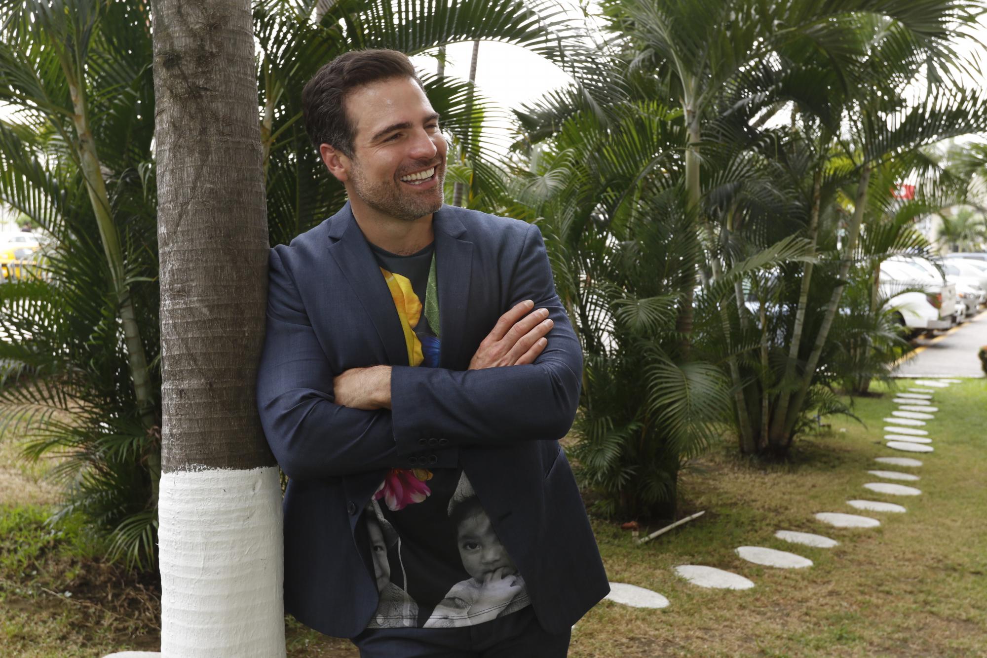 Roberto Manrique propone reto JBalvin Challenge para cumplir sueño de niños