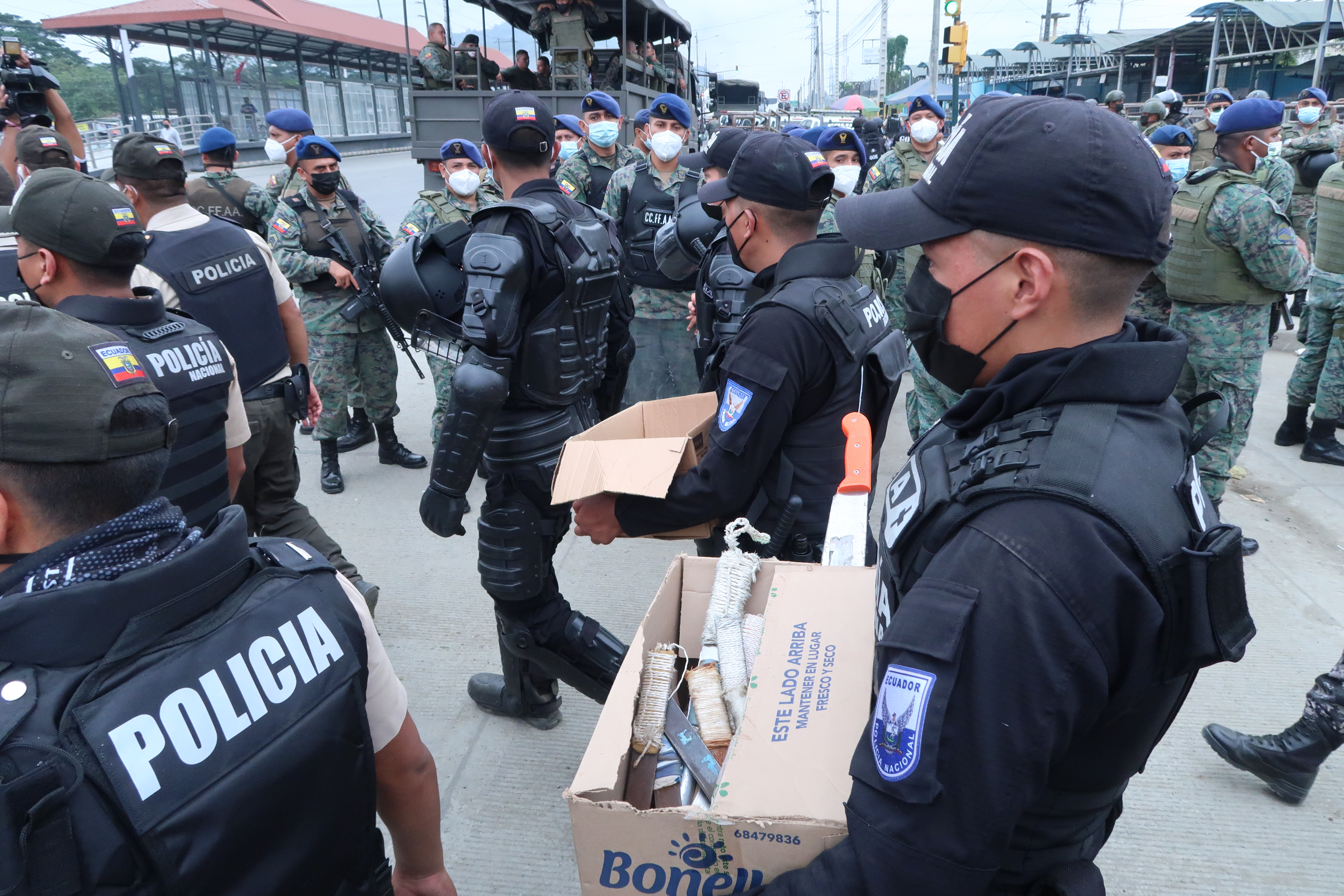 Crisis carcelaria: "Hay que incomunicarlos"