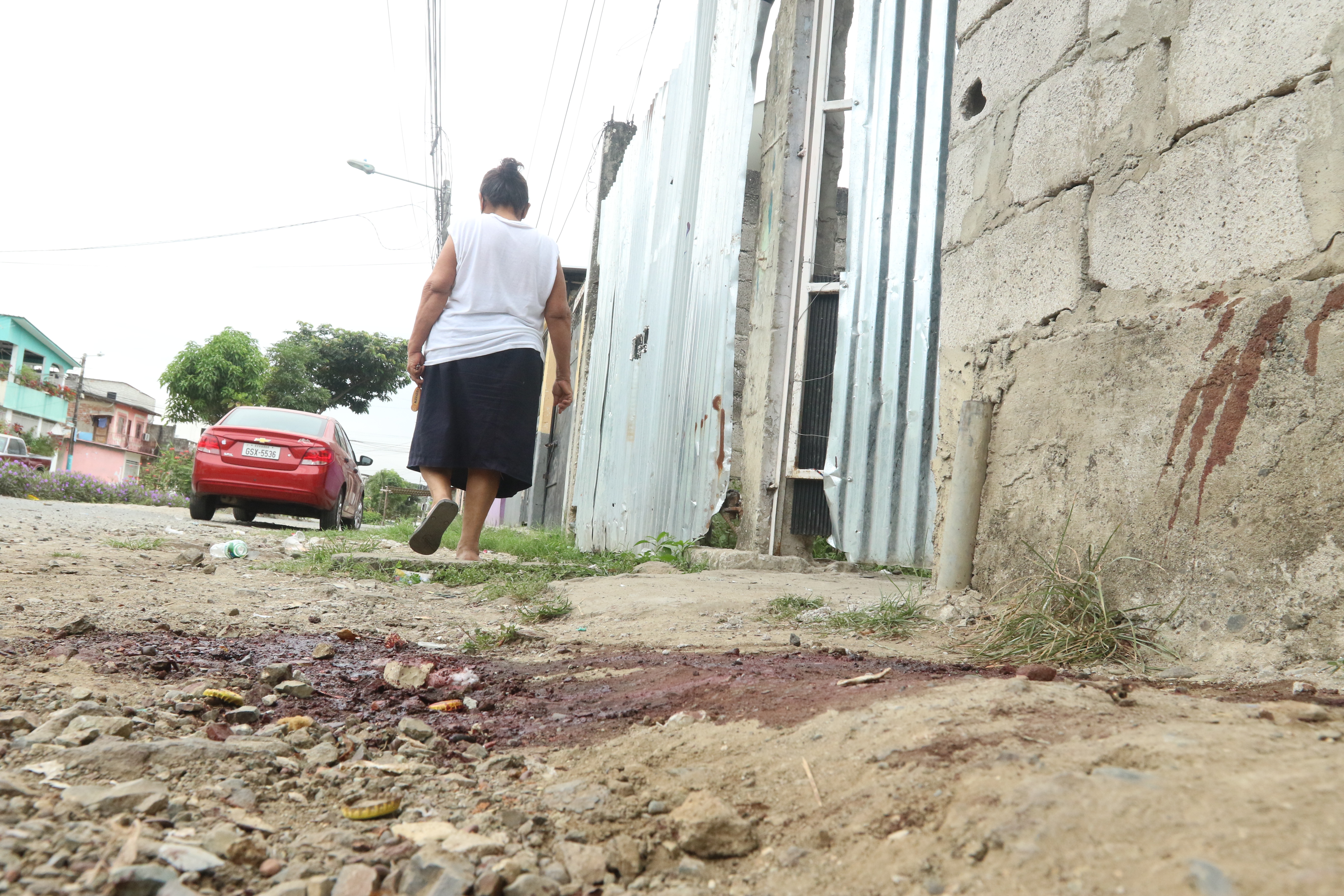 Guayaquil: 'Repartieron' plomo con pistola y fusil