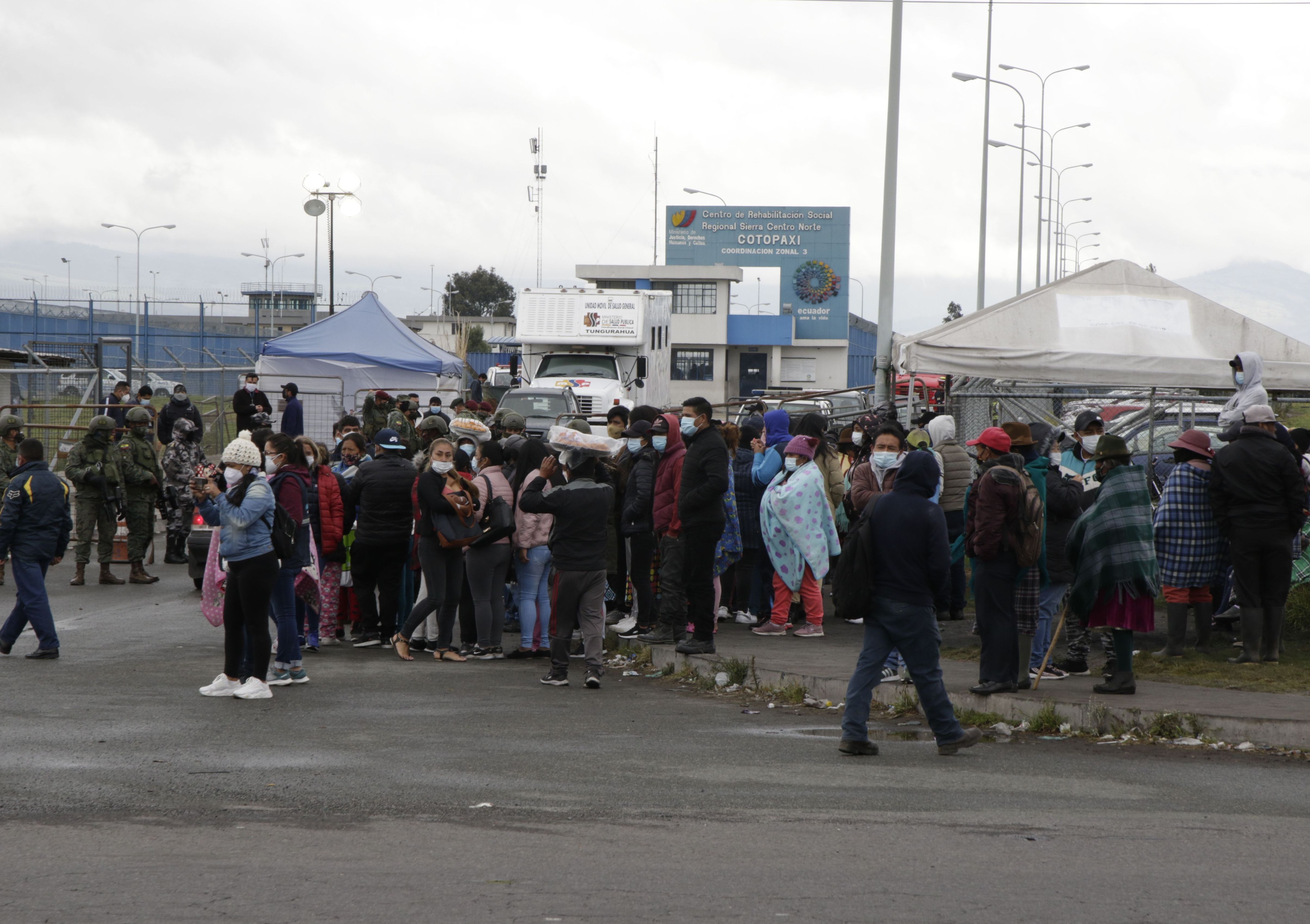 ¡Hambre y miedo en la cárcel de Cotopaxi!