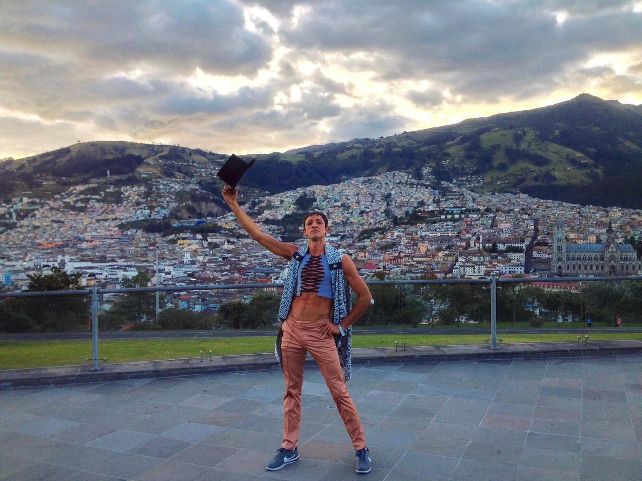 Gabriel Baumann: ¡desnudo se siente libre!