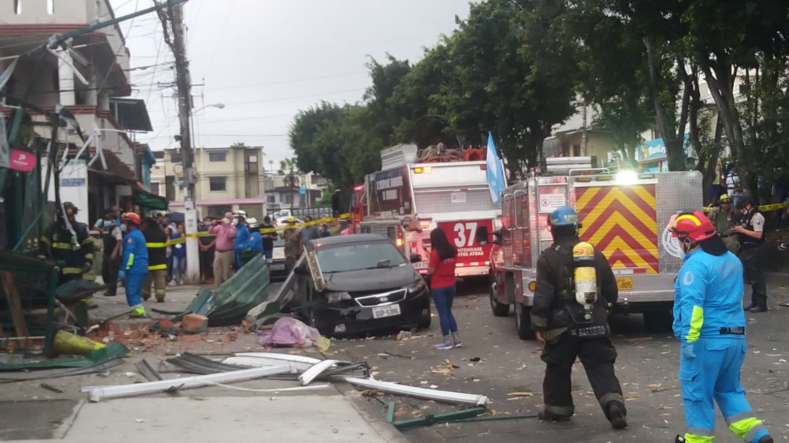 Tres muertos por la explosión en un restaurante en el norte de Guayaquil