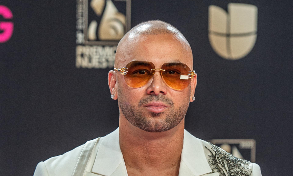 Wisin estrena su nuevo álbum "Multimillo Vol.1" junto a Los Legendarios