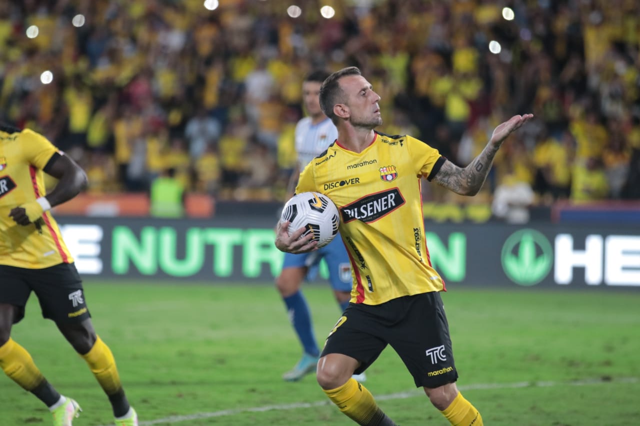 Damián Kitu Díaz volvería a la titularidad en Barcelona