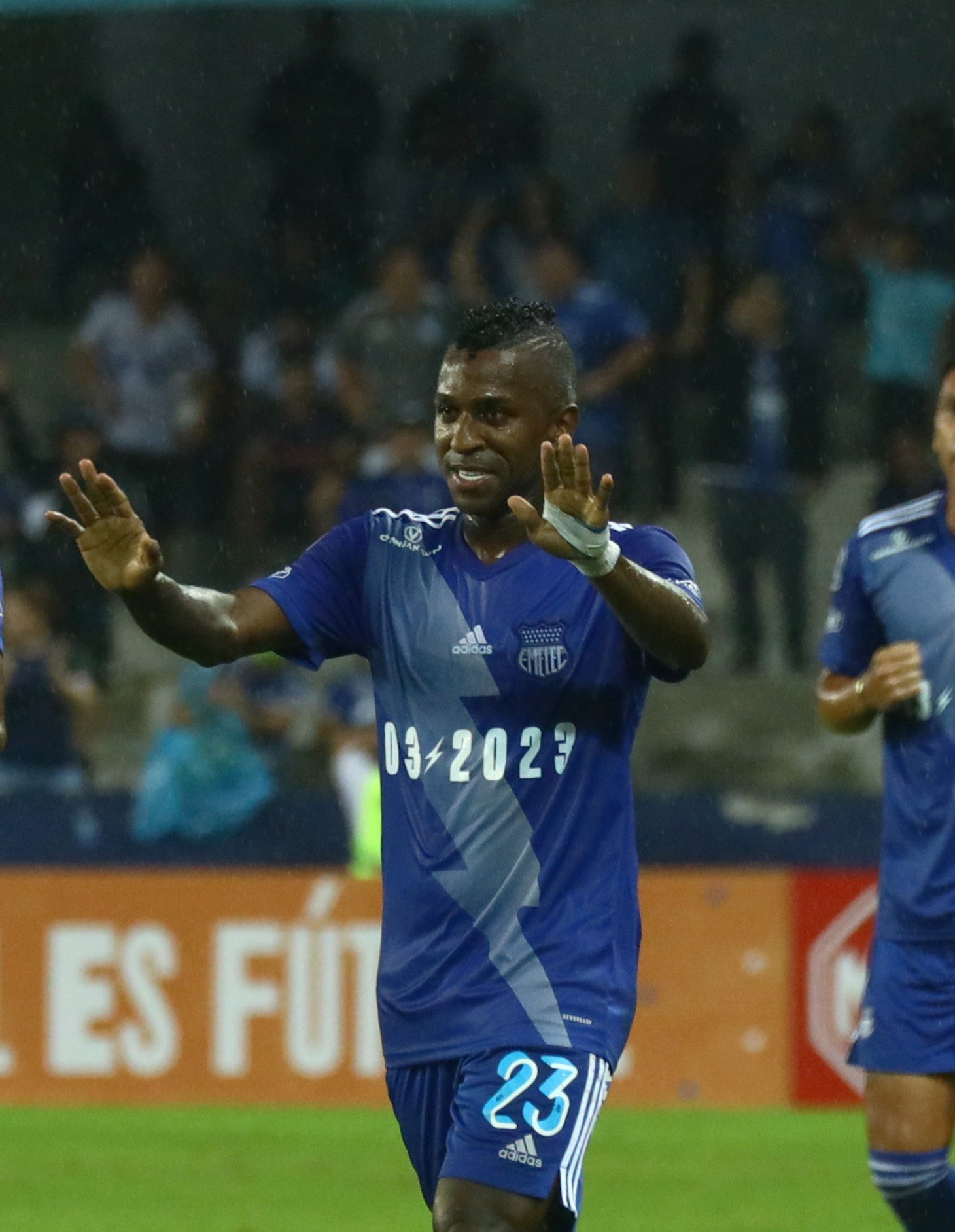 Emelec: Así fue el gol que logró Miller Bolaños para avanzar en Copa ...
