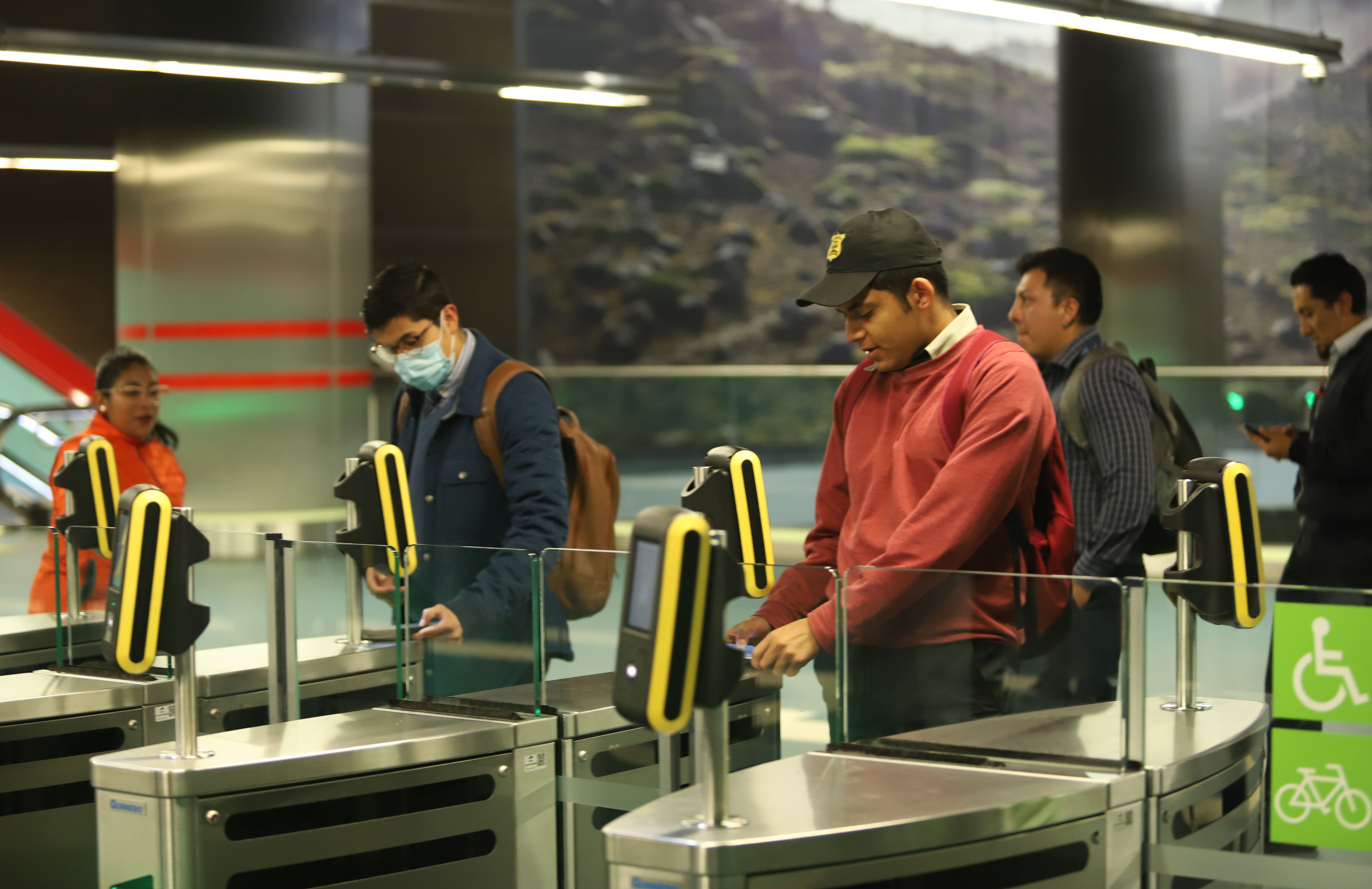 Metro de Quito ya cobrará pasajes