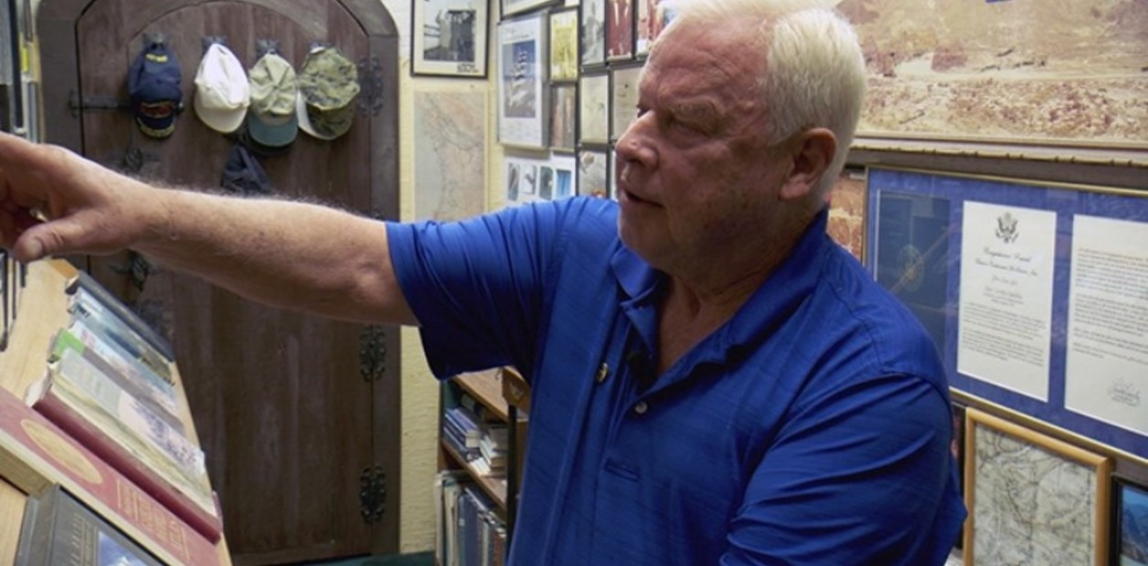 John Lear, expiloto de la NASA, asegura que tuvo contacto con ...