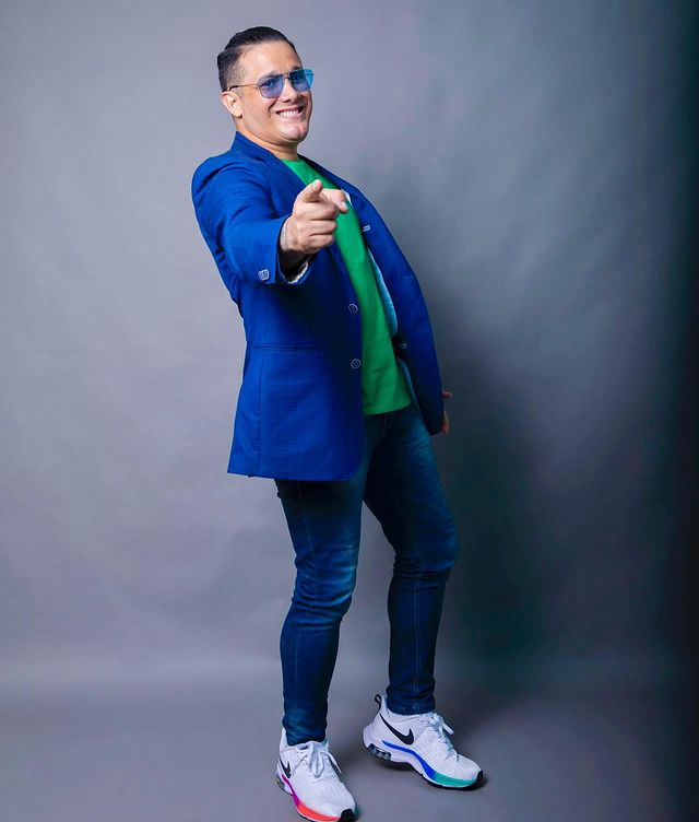 Carlos José Matamoros: ¡Ahora le hace al sexo... en programa radial!