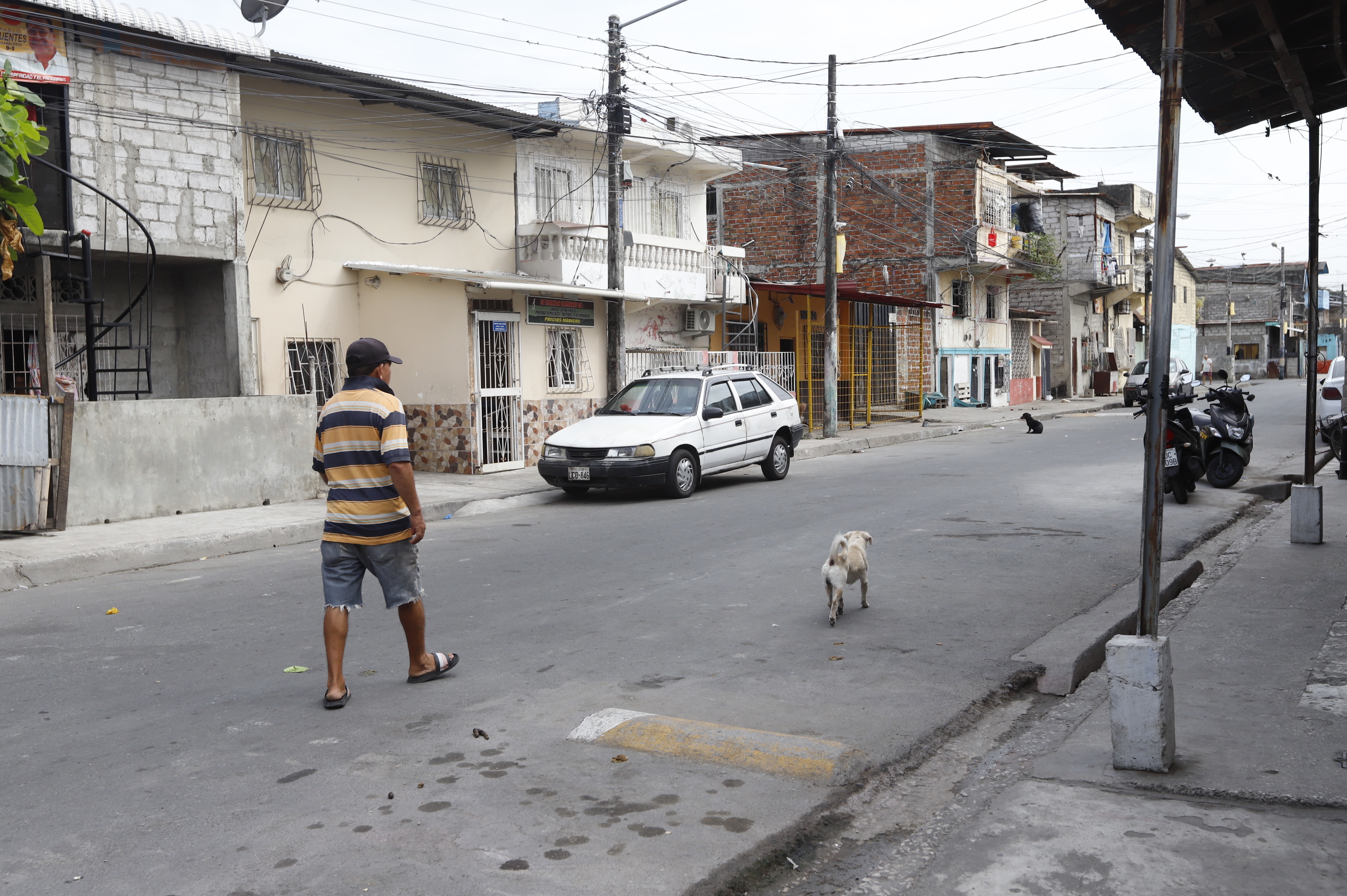 Niño de 10 años muere como víctima colateral mientras se bañaba en una ...