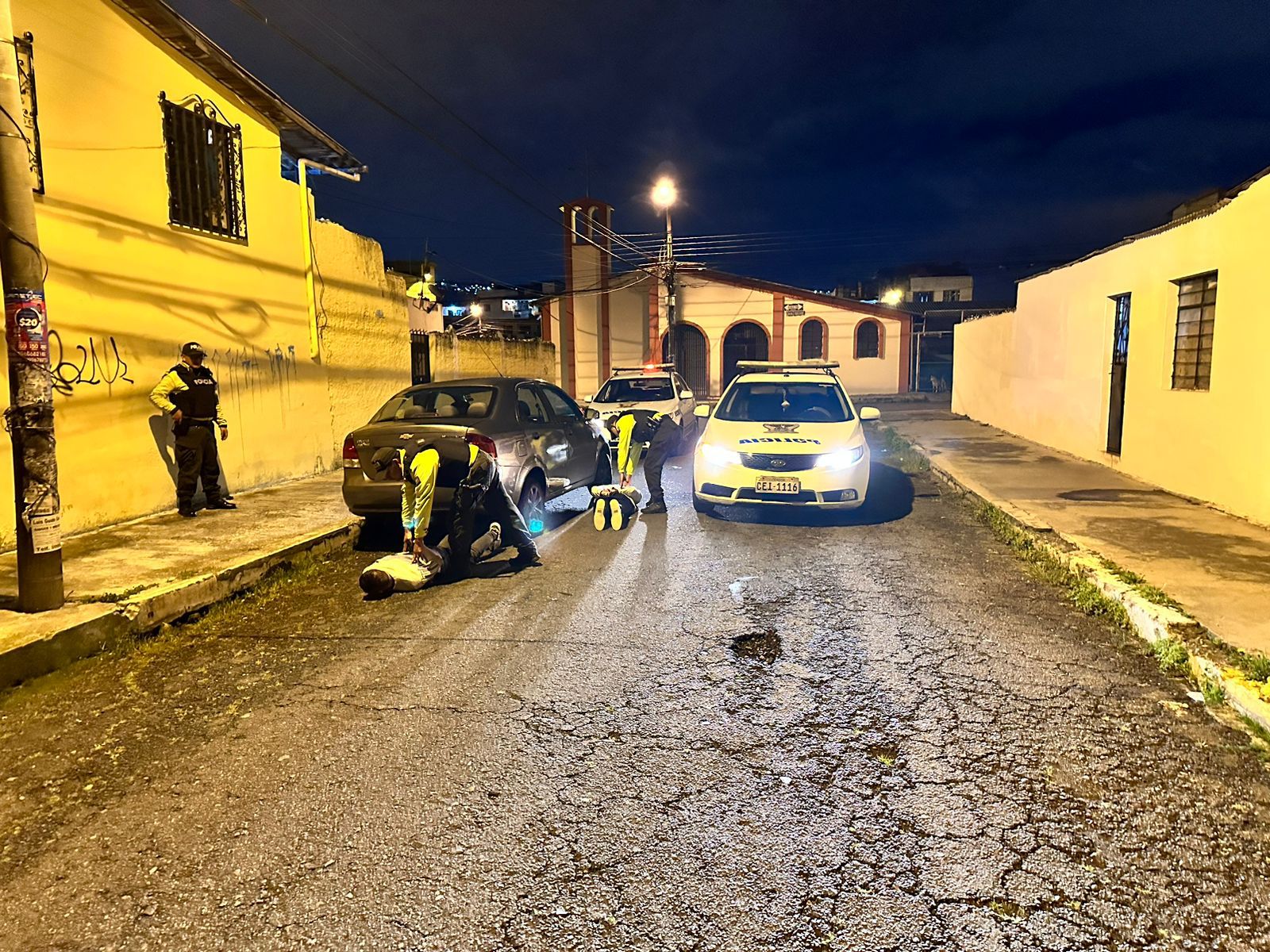 Quito: carros recuperados habrían sido utilizados para otros delitos