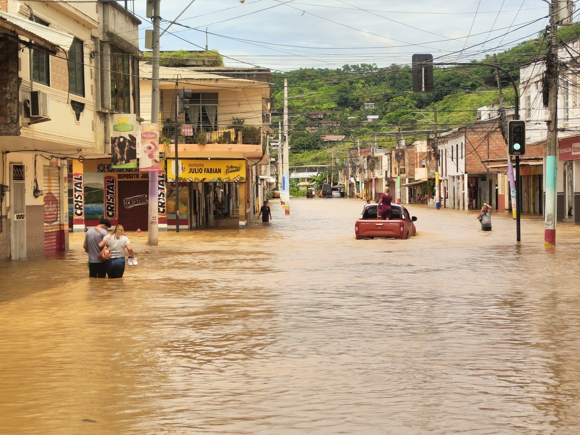 En Chone viven la peor desgracia de las últimas tres décadas | Noticias ...