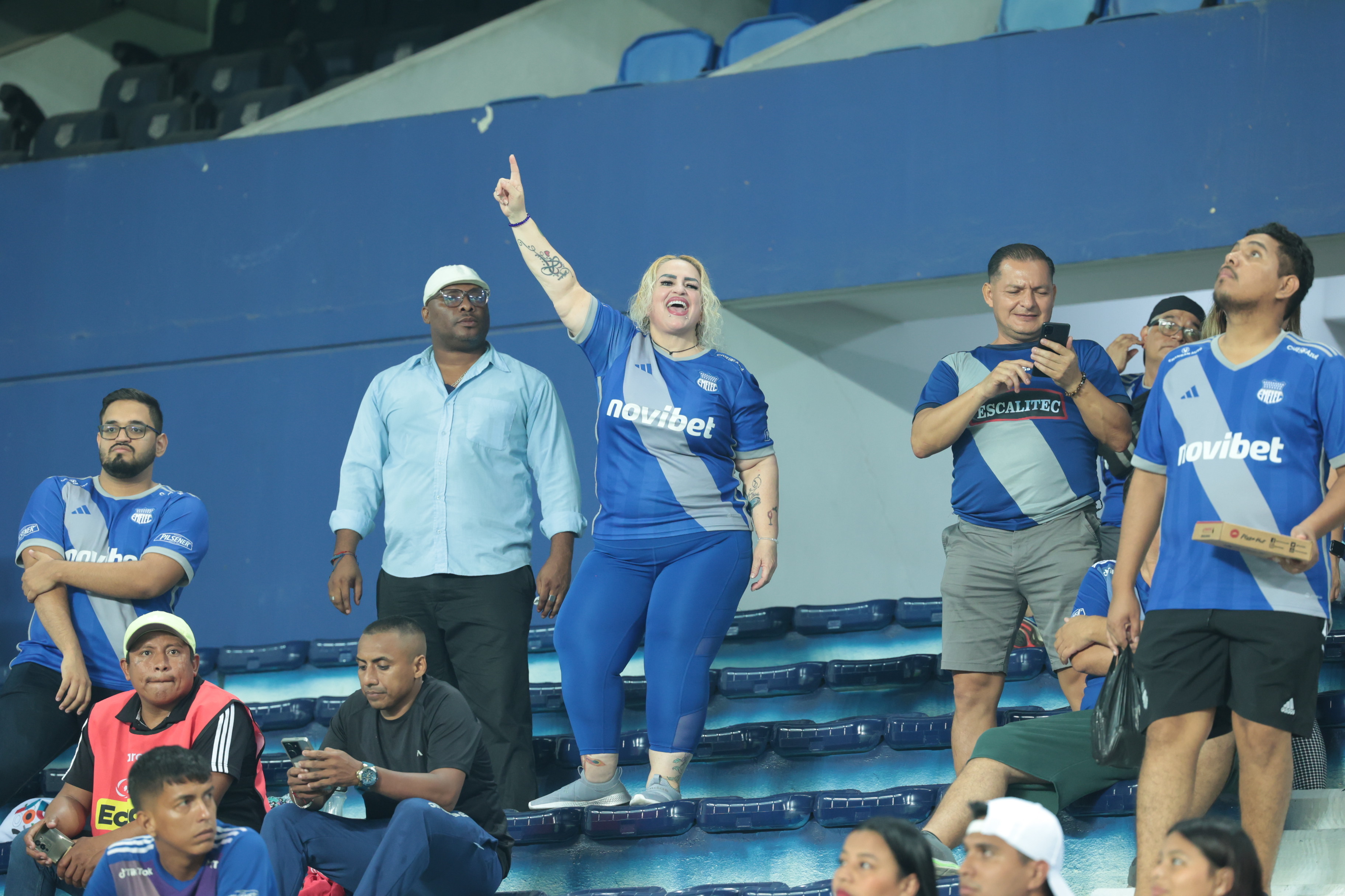 Emelec: La Gorda Matosa no entiende porque se pelean entre emelecistas