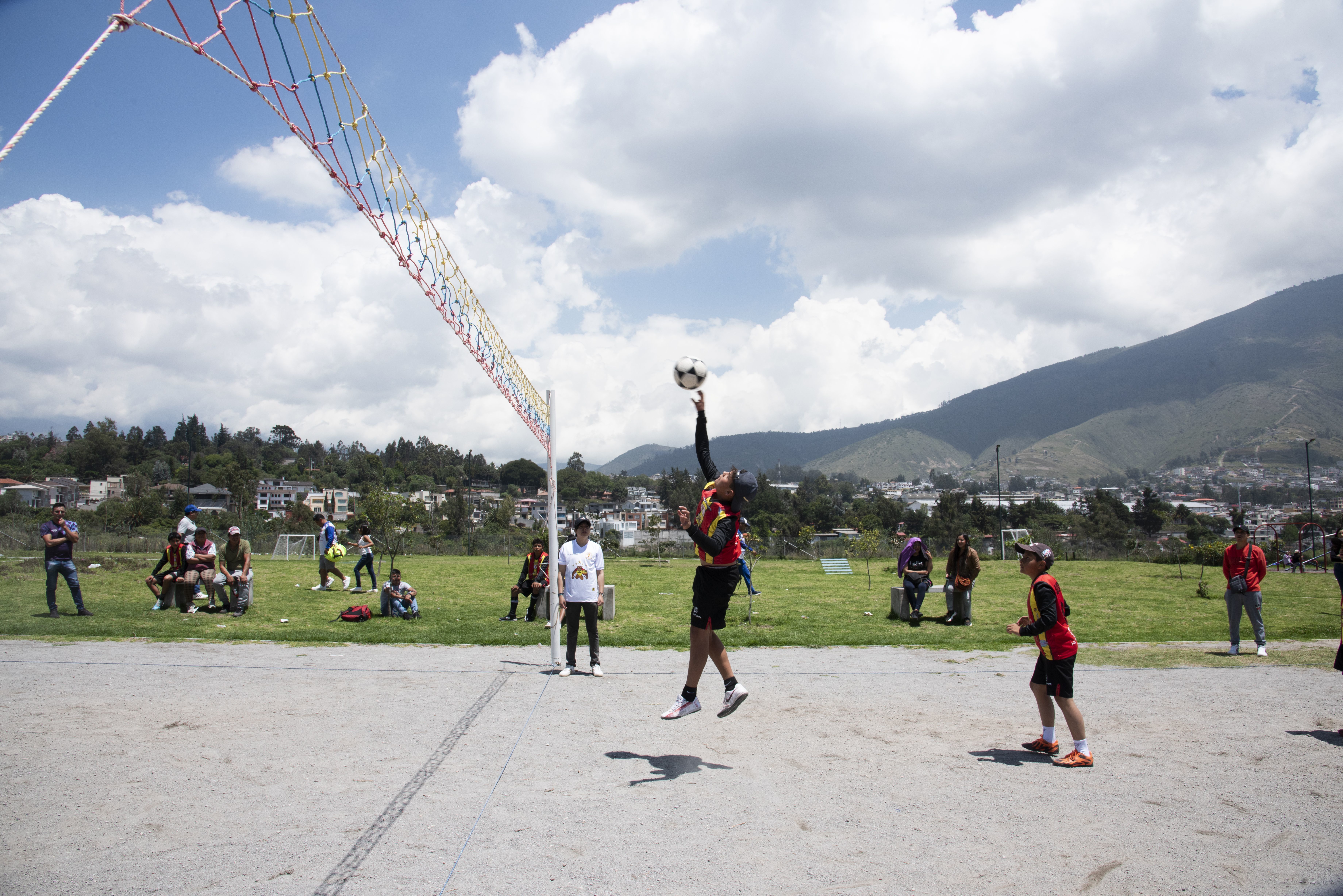 El ecuavóley es vida en Pomasqui | Noticias Ecuador