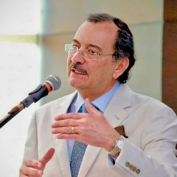 Carlos Pólit se quedó sin condecoración por decisión de Concejo ...