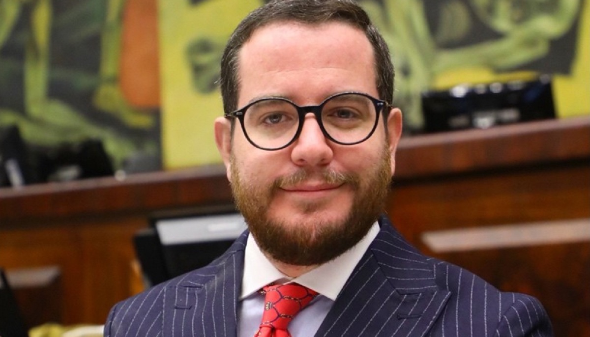 El Secretario de la Asamblea asegura haber recibido "llamadas ...