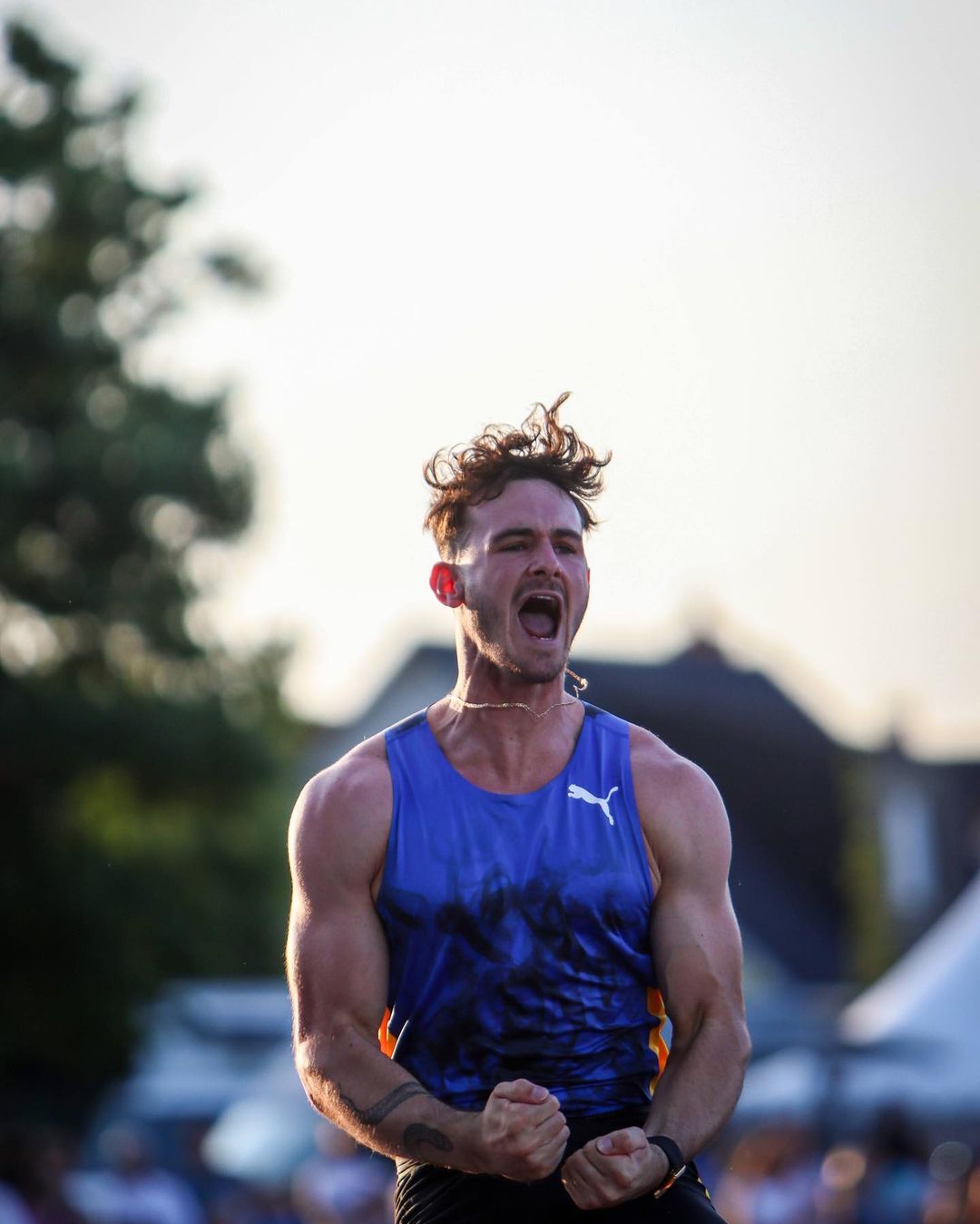 Anthony Ammirati es tentando por una página para adultos: ¿Qué Hay ...