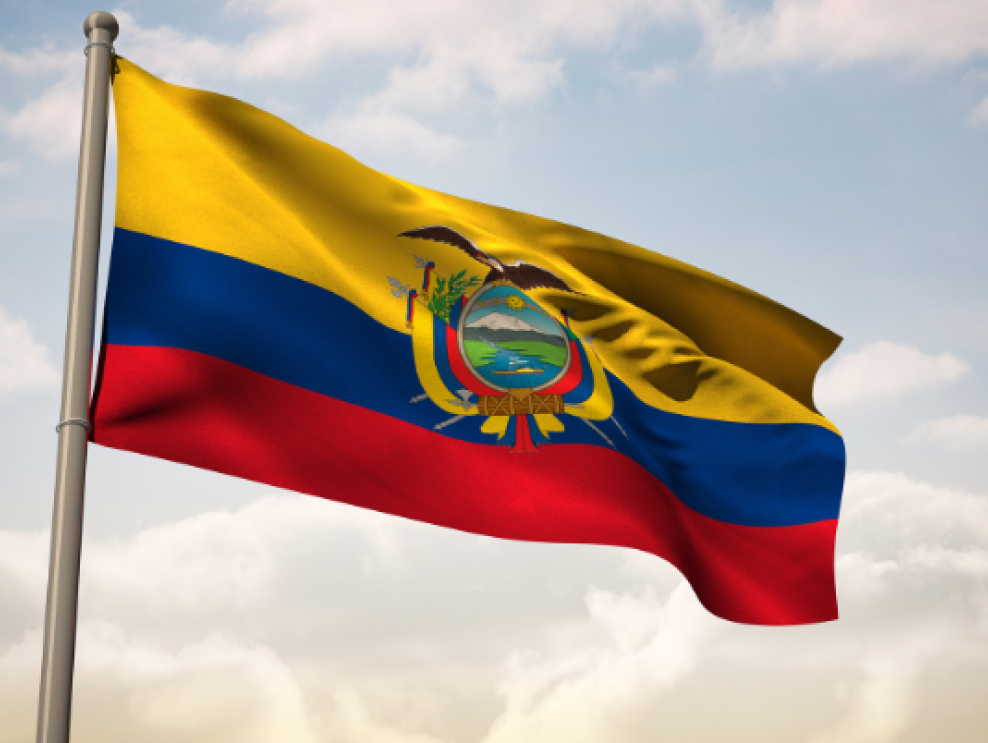 ¿Quién escribió la letra del himno a la bandera de Ecuador?
