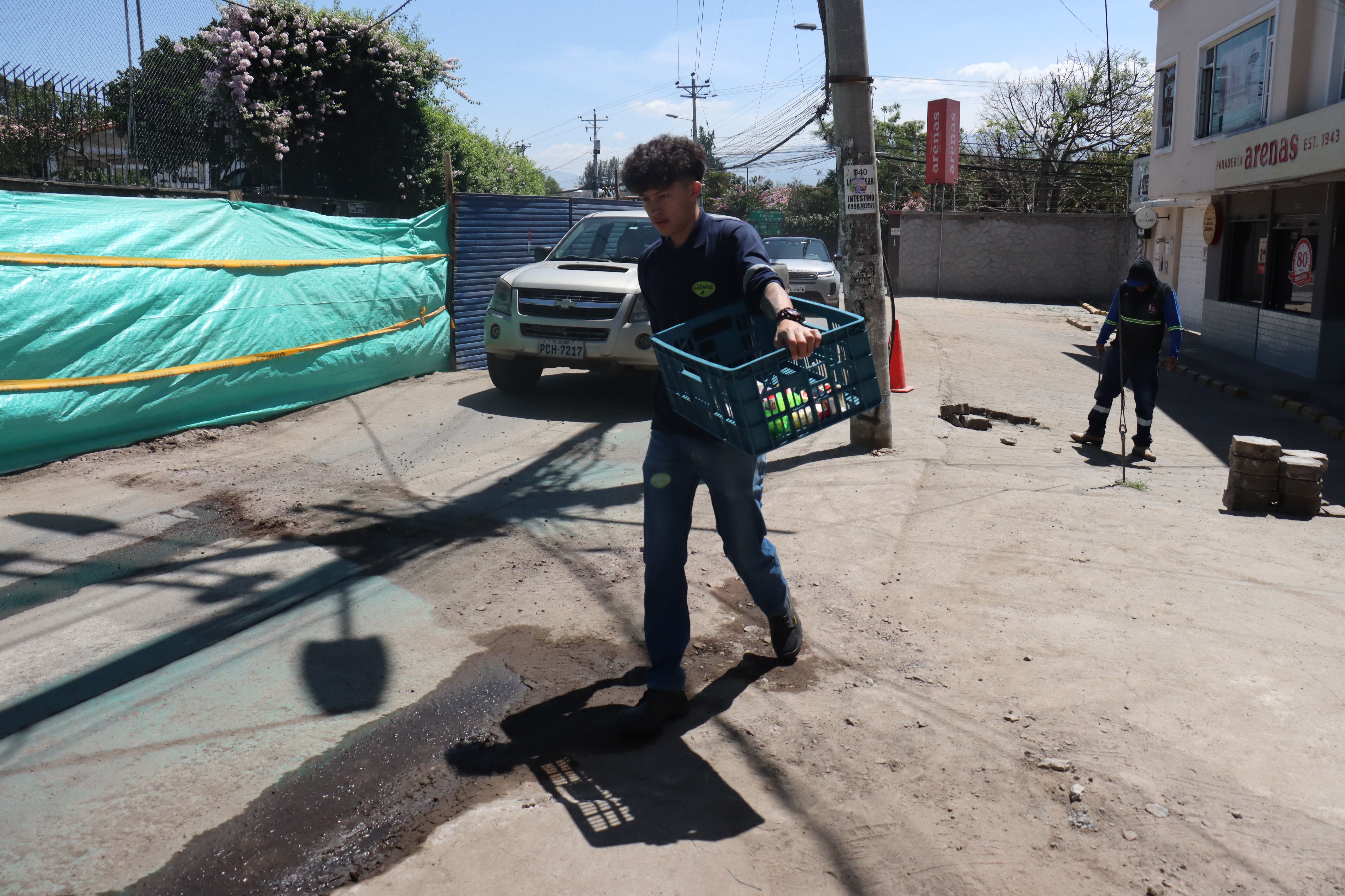 Quito: Obra en Cumbayá tiene al borde de la quiebra a los negocios