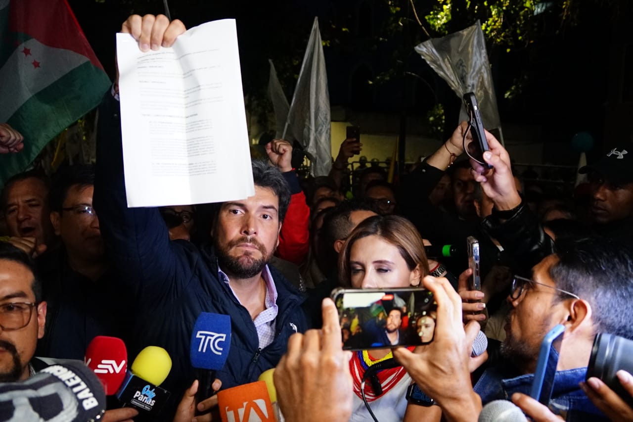 Jan Topic sería impedido de ser candidato presidencial en Ecuador por ...