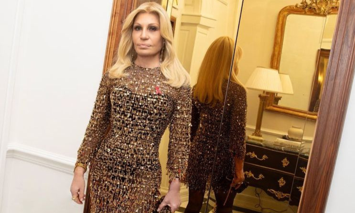 Donatella Versace y un cambio estético en el estreno de 'The Devil ...