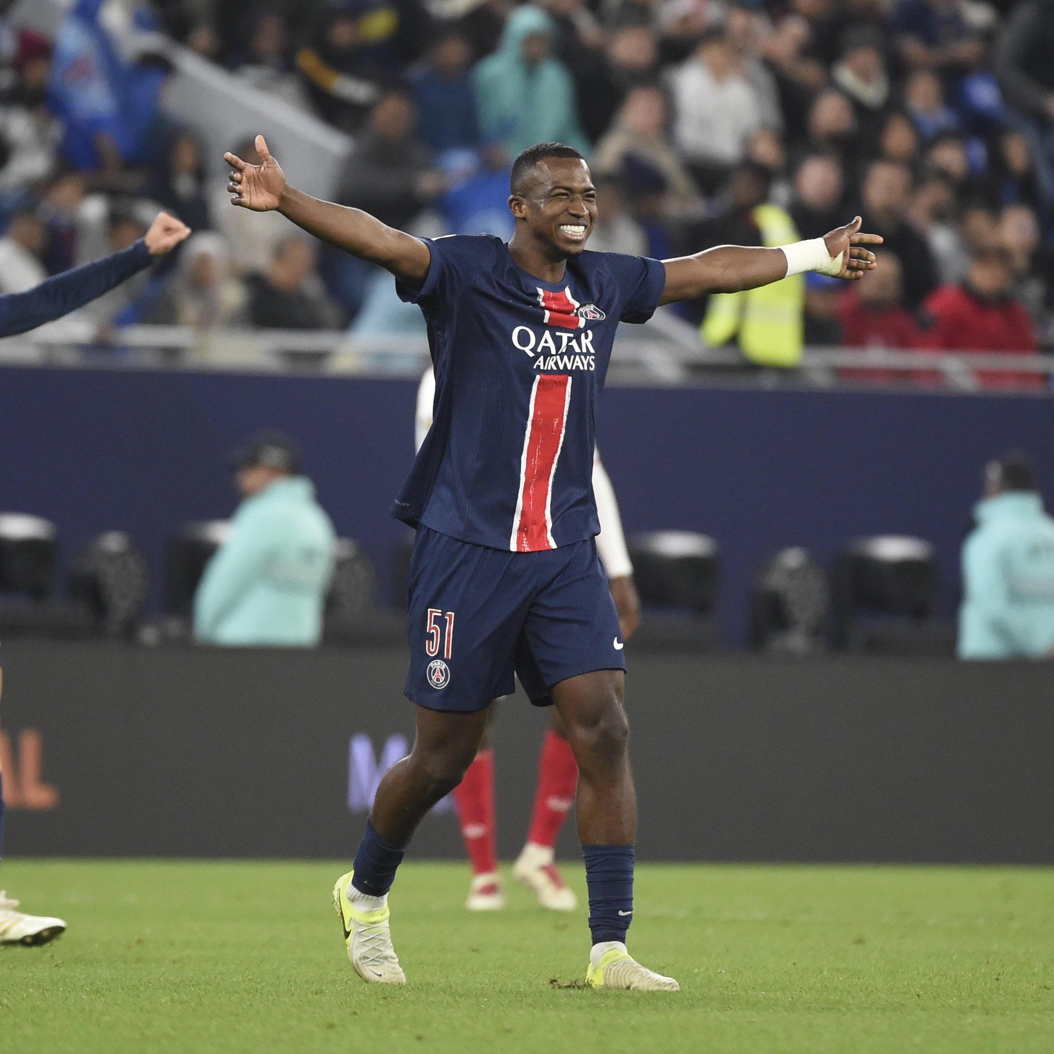 Willian Pacho campeón con PSG: festeja el ecuatoriano por la Supercopa ...