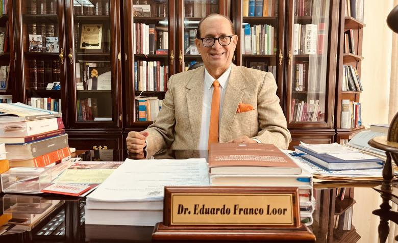 Así fue la llegada de Eduardo Franco Loor al aeropuerto de Guayaquil ...