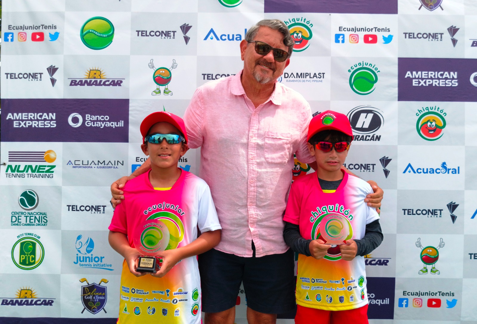 Piero Palacios, Josué Chacón y Roke Pinargote , campeones de V etapa de ...