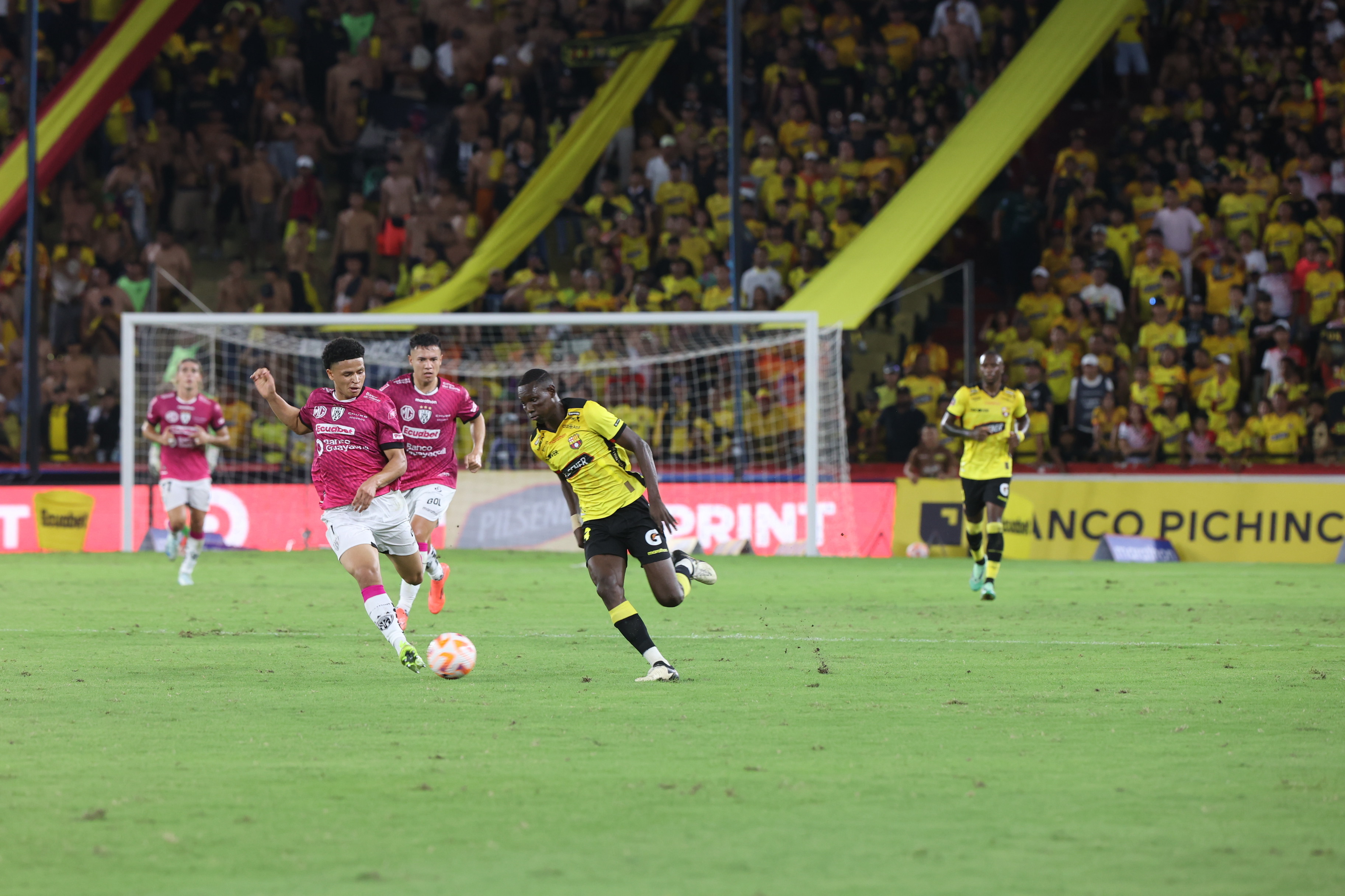 A qué hora y dónde ver Barcelona vs Independiente del Valle | Copa ...