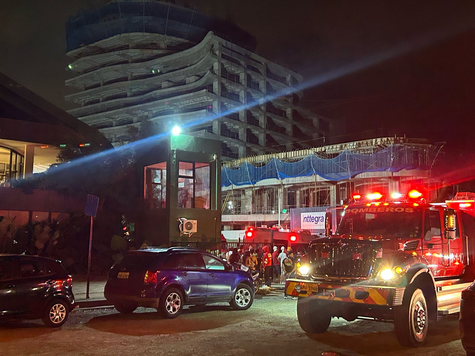 Varios heridos tras colapso de estructura en obra de Puerto Santa Ana