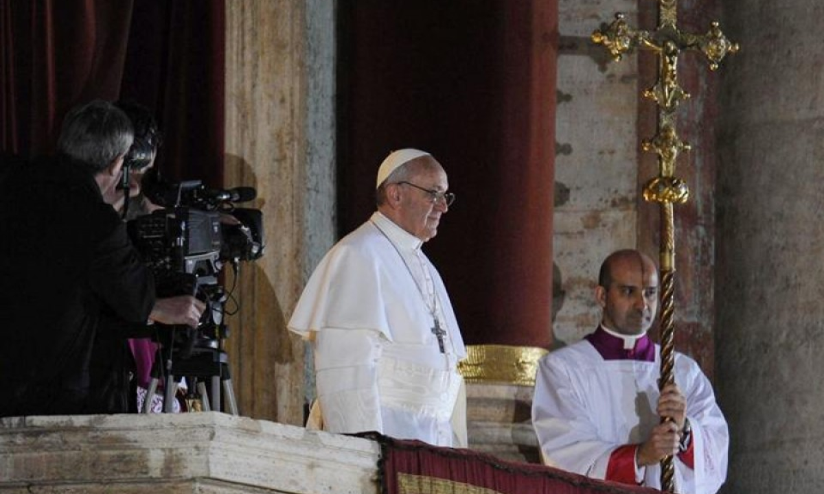 ¿Cómo consiguió el cardenal Jorge Bergoglio convertirse en papa Francisco?