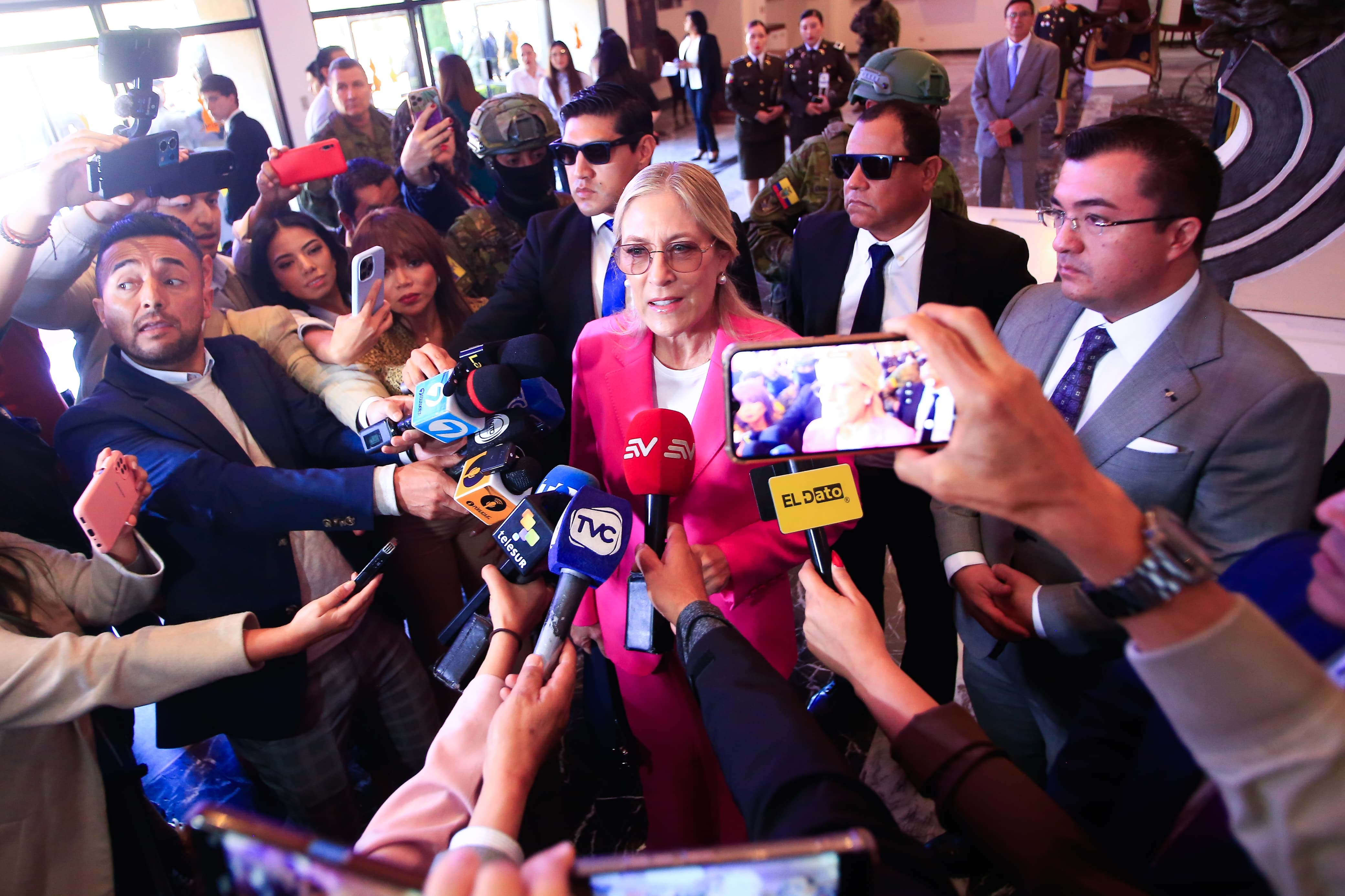 Anabella Azín, la asambleísta más votada, llama a la unidad nacional en ...