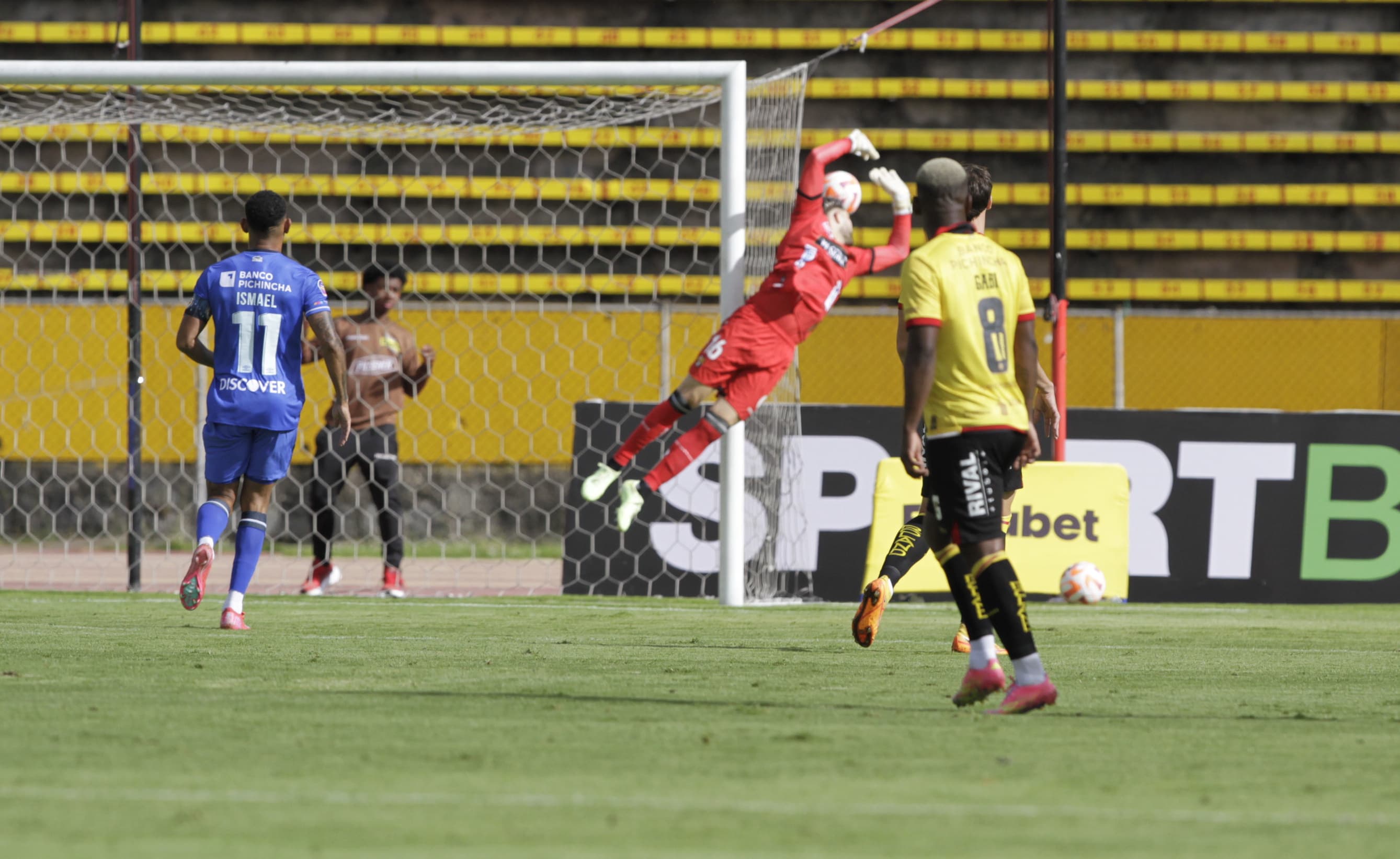 U. Católica vs Barcelona SC: Mira el golazo de Gabriel Cortez en el ...