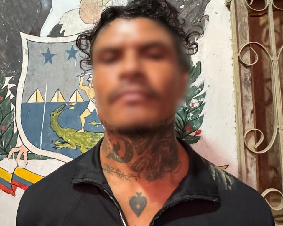 Capturan a alias “Tatuado”, cuarto criminal más buscado en Esmeraldas