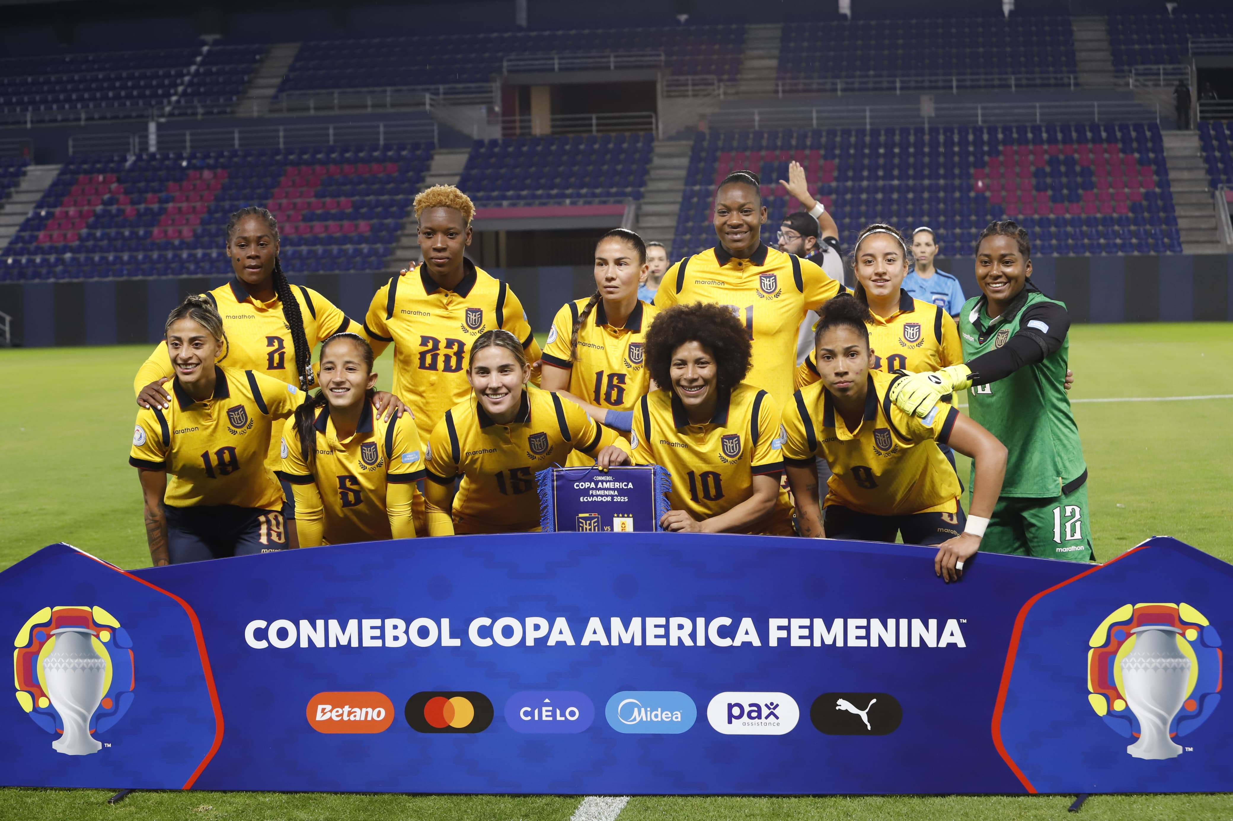 Ecuador rescata un empate 2-2 ante Uruguay en su estreno en la Copa ...