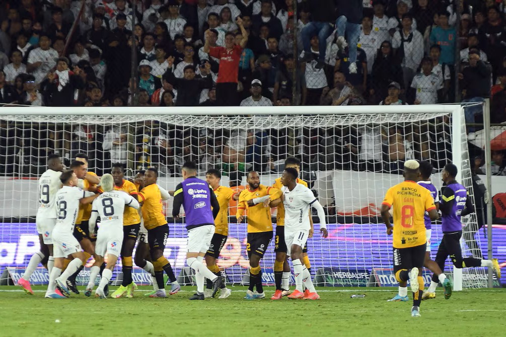 La rivalidad histórica entre Liga de Quito y Barcelona: ¿un nuevo clásico?