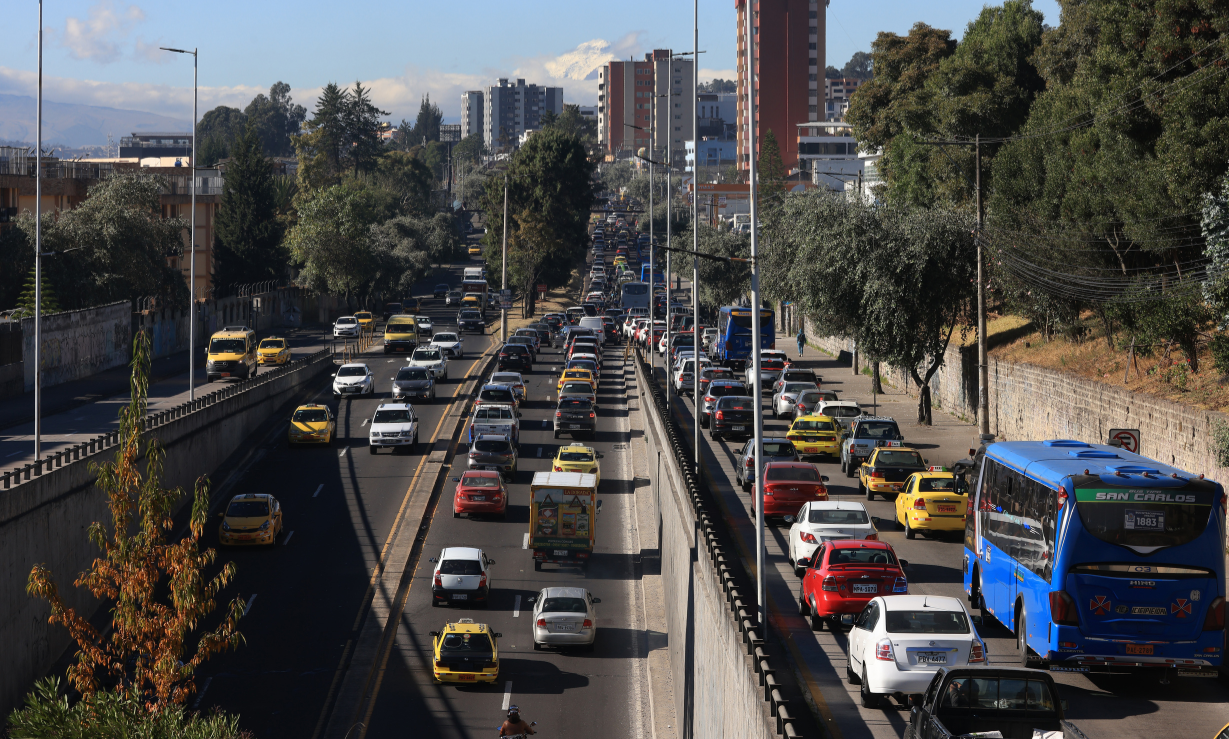 Pico y placa suspendido en Quito el 24 y 31 de diciembre, además de los ...