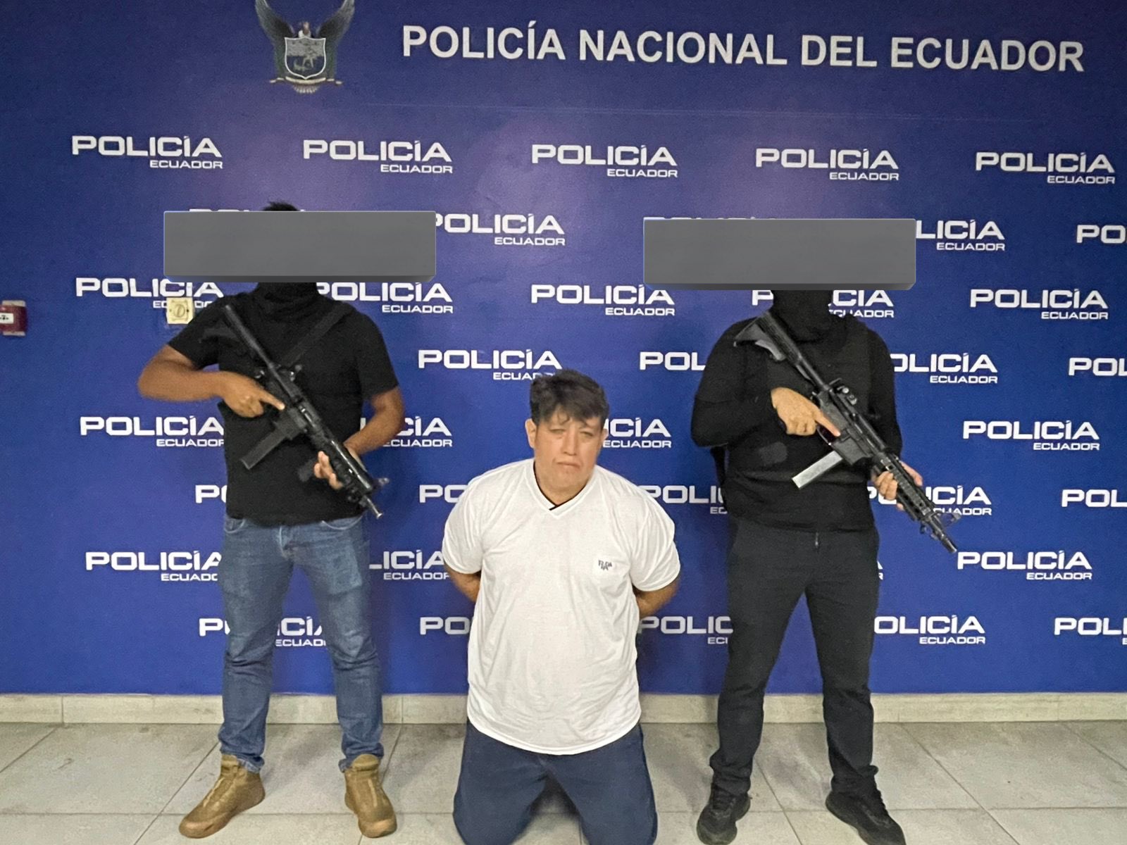 Arrestan en Los Ríos a extorsionador masivo que incendiaba buses y taxis